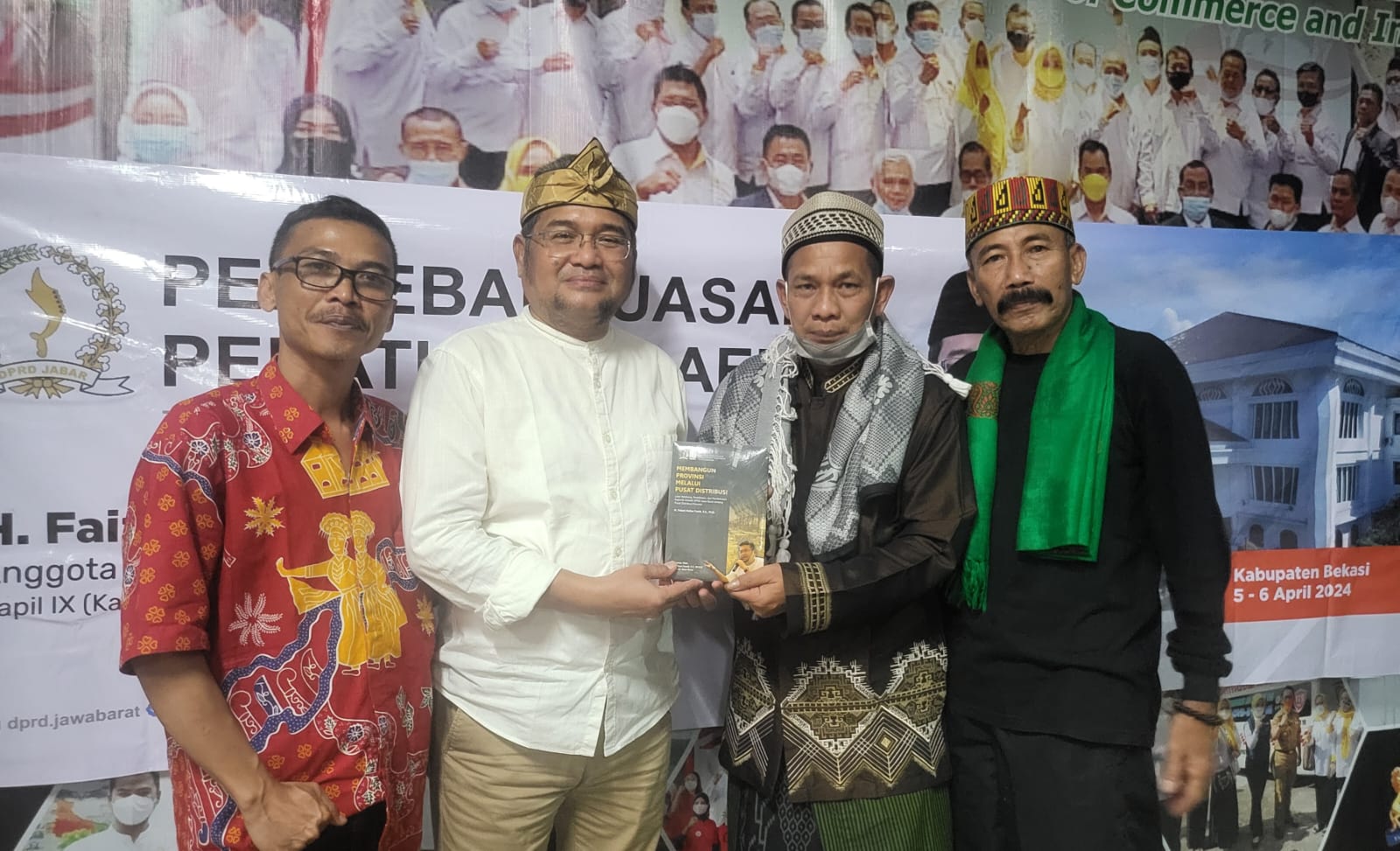 SMSI dan KADIN Kabupaten Bekasi Gelar Buka Puasa Bersama Sekaligus Diskusi Membangun Bekasi ...